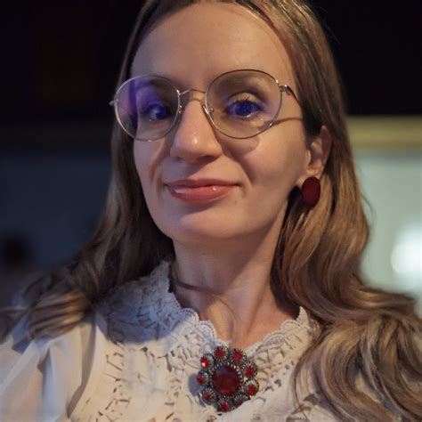 Miruna Era Pe Locul I Diptic Revista De Povestiri