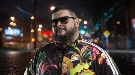 ‘la Mole Chida Regala Carne Y Asador A Niños Que Jugaban En La Banqueta Video El Mañana De