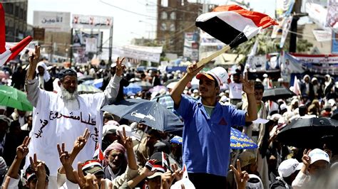 Houthi Court Sentences 13 Men To Public Execution For Gay Sex