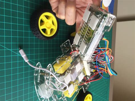 iot controlling a raspberry pi robot over internet with html and