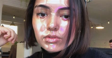 Girl With Big Lips On Instagram Crying Lipstutorial Org