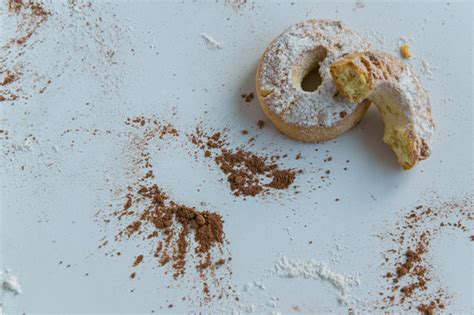 텍스트흰색 배경에서 맛 있는 수 제 베이커리 제품에 대 한 공간을 가진 생 과자 배경 가정 생활에 대한 스톡 사진 및 기타 이미지 가정 생활 가정 주방 가정의 방