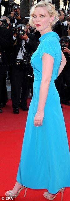 Cannes Film Festival 2010 Kirsten Dunst Cools Off In Cannes In A Sexy Black Bikini Daily Mail