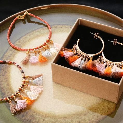 Create Stylish Jewelry With Small Tassels