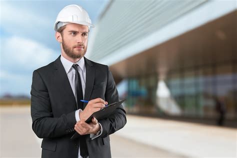 Premium Photo Portrait Of Architect Man