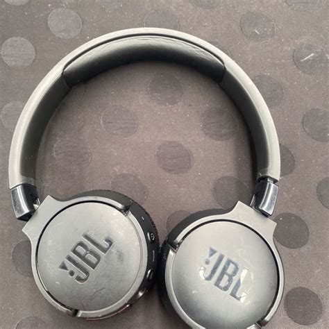 JbL Headphones S