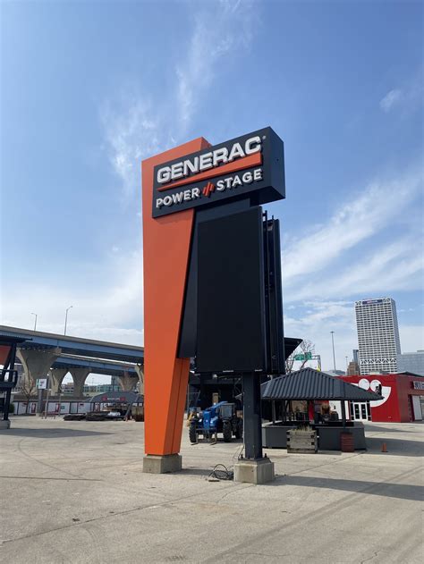 Generac Stage Summerfest — Elevated Identity