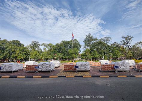 ឯកឧត្តម សុខ លូ អញ្ជើញប្រគល់អំណោយជូនដល់រដ្ឋបាលក្រុង