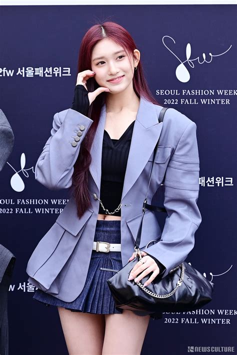 [nc포토]아이브 이서 향기로운 보라빛의 무드