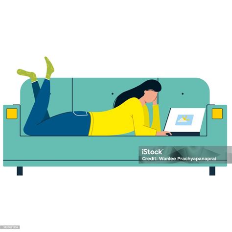 여자 처리 노트북에 사진 누워 소파에 누워 벡터 아이콘 절연 통하고 있는 흰색 노트북에 대한 스톡 벡터 아트 및 기타 이미지 노트북 누워있기 소파 Istock