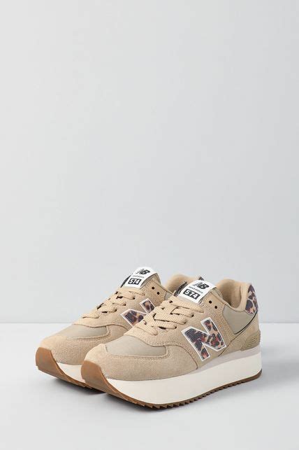 Комбинированные кроссовки на платформе 574 NEW BALANCE - скоро в ...