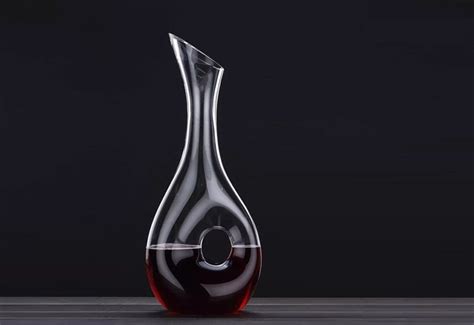 Wine Decanter Guide 7 Types How To Use Buying Tips