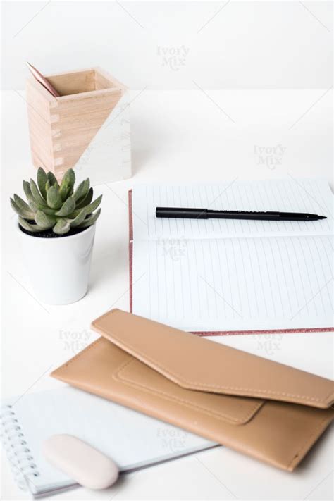 Keyboard Writing Vertical Ivory Mix