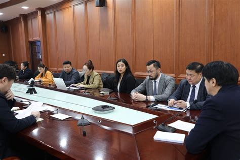 Хүүхэд хамгааллын тухай хуулийг олон нийтэд таниулах ажлыг хүүхдүүд хийнэ