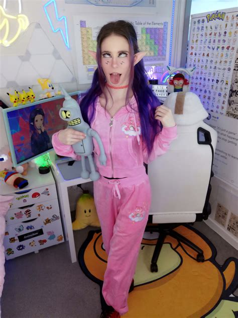 Can You Help Me Out Scrolller