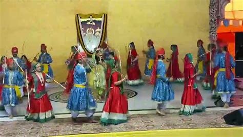 होली की धमाल के बीच कथक व भवई नृत्य से ठाकुरजी को रिझाया Video Dailymotion