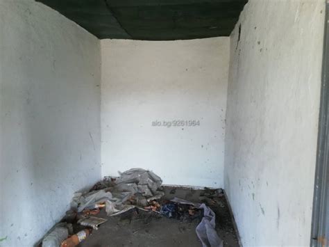 Къща в Пчеларово Едноетажна къща 70 кв м РЗП 4400 кв м двор Къщи Вили Пчеларово Къщат