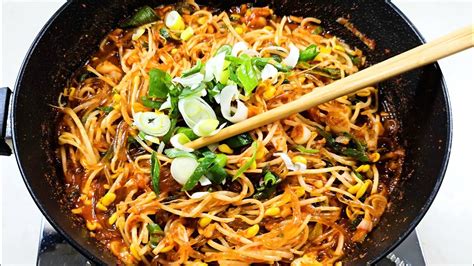 초간단 콩나물잡채♥️ 라면대신 콩나물을 이렇게 드세요👍 간단한데 맛있어요 원팬잡채💯 잡채만드는법👏 간단요리