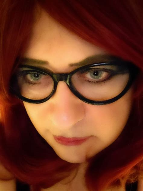 Pin By Crowtsandymoore On Selfys Two Cat Eye Glass Glasses Fashion