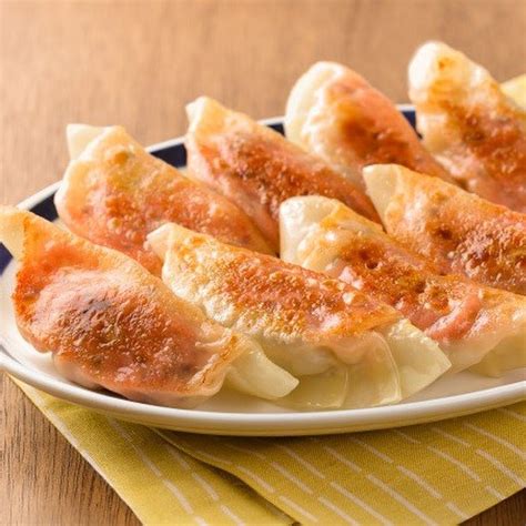 余った餃子の皮大活用！おつまみからスイーツ、家でもキャンプでも楽しめるアレンジレシピ