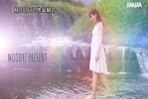 Midv 604 新人 夢はアイドル衣装デザイナー専属鈴音まゆavデビュー 昭和顔の9頭身 超敏感スレンダー現役女子大生 Post5 無料av動画