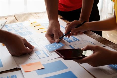 Premium Photo Group Of Ux Developer And Ui Designer Brainstorming