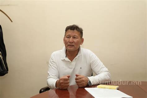 Б Насанбаяр Хүн өөрөөсөө бүгдийг хайж шинийг нээх хэрэгтэй