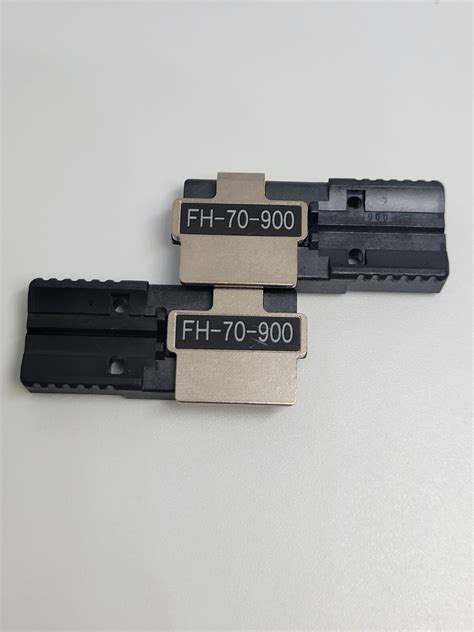 Fujikura Fh 70 900 Pair Of 900um Fiber Holders For Sale Online Ebay