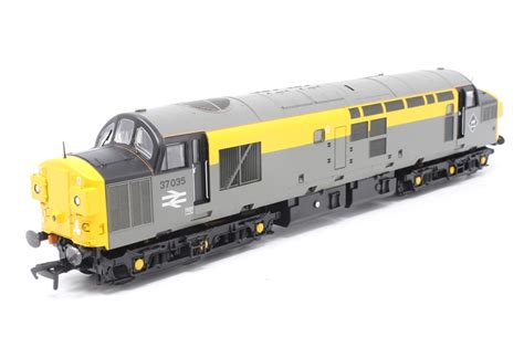Bachmann Branchline 32 779 Class 370 37035 In Civil Hattons