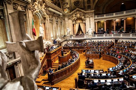 Ps Indica Juíza Dora Lucas Neto Para O Tc Para Reduzir Desequilíbrio De Género Expresso