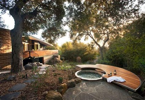 Blend Your Hot Tub Seamlessly Into Your Landscape With These 7 Tips