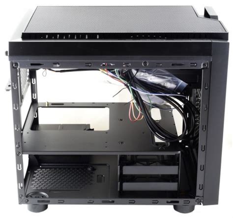 Chieftec CI-01B-OP Gaming Cube im Test - Kompaktes Case zum Aufklappen ...