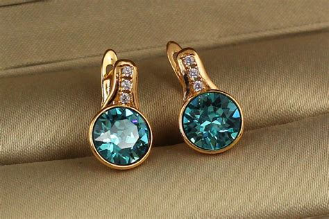 Серьги Xuping Jewelry камни Сваровски в ободке голубые хамелеон 1.6 см ...