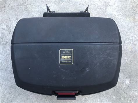 Sec Topbox 32 Liters Dc Monorack Bracket For Honda Click V1 Or Motorstar Easyride V1
