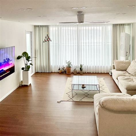 옛스러운 체리 몰딩을 화이트and우드로 인테리어하기 라이프스타일 슈퍼앱 오늘의집