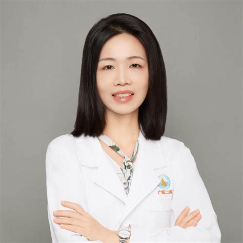 张主任您好，我想请教您一下关于甲状腺结节受司美格鲁肽影响，以及我是否要继续使用司美格鲁肽的问题。 本人体重较大，身高164，体重100kg，有胰岛素抵抗，血糖目前还在正常范围内，但胰岛素比较