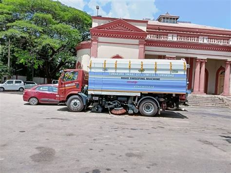 Manual Sweeping Machine At ₹ 500000 Road Sweeping Machine In Ghaziabad Id 2852909463091