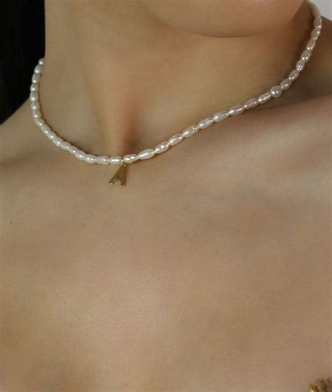 Pearl Initial Necklace Thecustomgoodsco