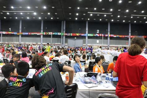 世界最大のロボコン「wro」で日本の小学生チームが世界8位の快挙 タイから現地レポート Cnet Japan
