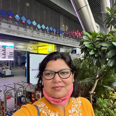 Deepshikha Verma Information Technology Marketing Manager Max New