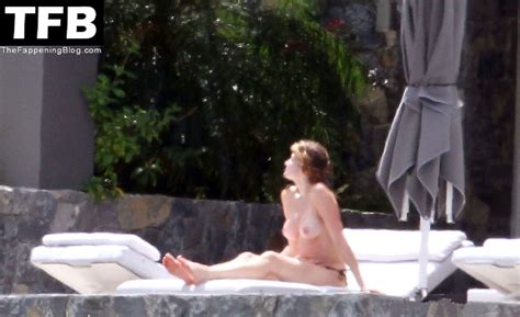 Stephanie Seymour Topless Photos Sexy E Girls