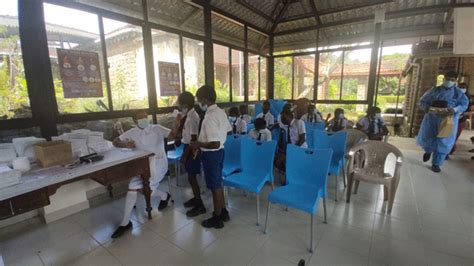 කොටගල පාසලක සිසුන් 11ක් උණ සෙම වැළඳී රෝහලට Lankadeepa Online