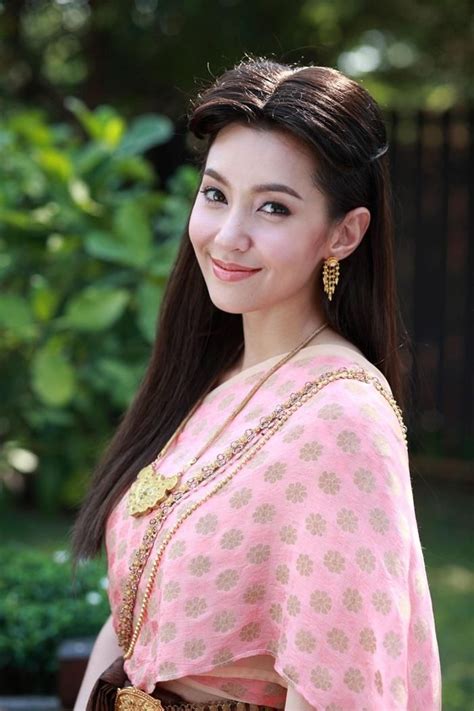 รวมรูปภาพของ บุพเพสันนิวาส ย้อนหลัง และ เรื่องย่อ ละครช่อง 3 รูปที่ 11