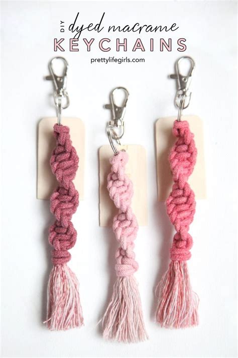 A Step By Step Diy Macrame Keychain Tutorial Macrame Patterns