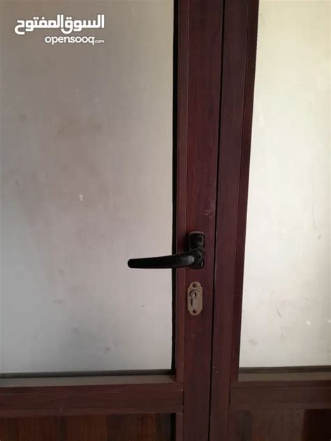 باب ألمنيوم للبيع بحالة الوكالة تفصيل مع زرفيل بمفتاح 223711492