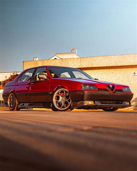 Alfa Romeo 164 Restomod Looks Gorgeous With Telephone Dial Wheels And