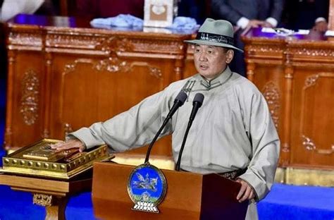 Сошиал Ерөнхийлөгч У Хүрэлсүх Сүүлийн үед Монгол Улсын Үндсэн хуульд нэмэлт өөрчлөлт оруулах