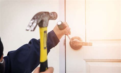 How To Unlock A Bedroom Door Without A Key