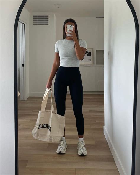 20 Gym Outfits That Will Drive Everyone Crazy