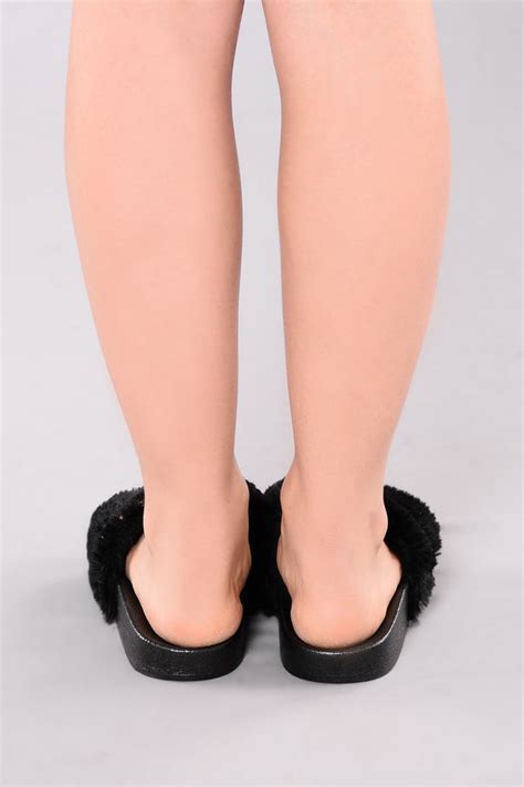 fuzzy and linked slider black fashion nova